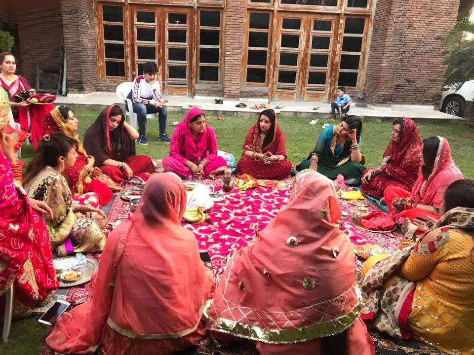 Karva Chauth Tourism 2021 | Married women keep strict Fasting ...