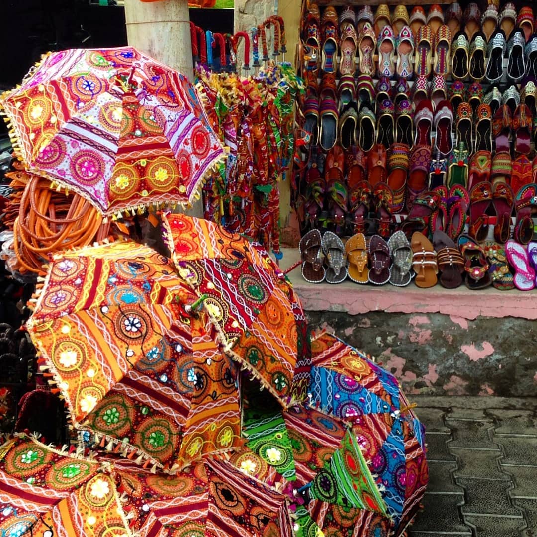 Shopping In Agra - TripInvites