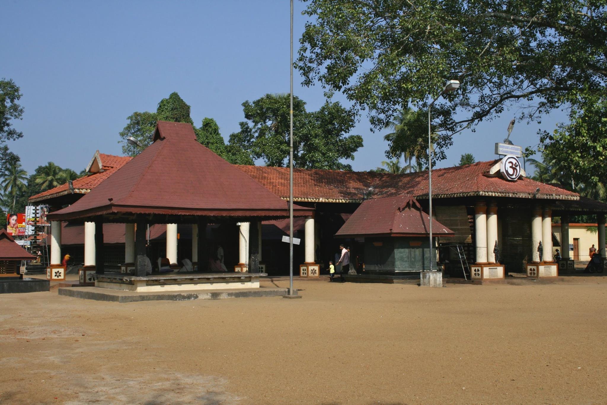 Chettikulangara Devi Temple, Alleppey, Kerala, Tourism, 2021 | Temple ...