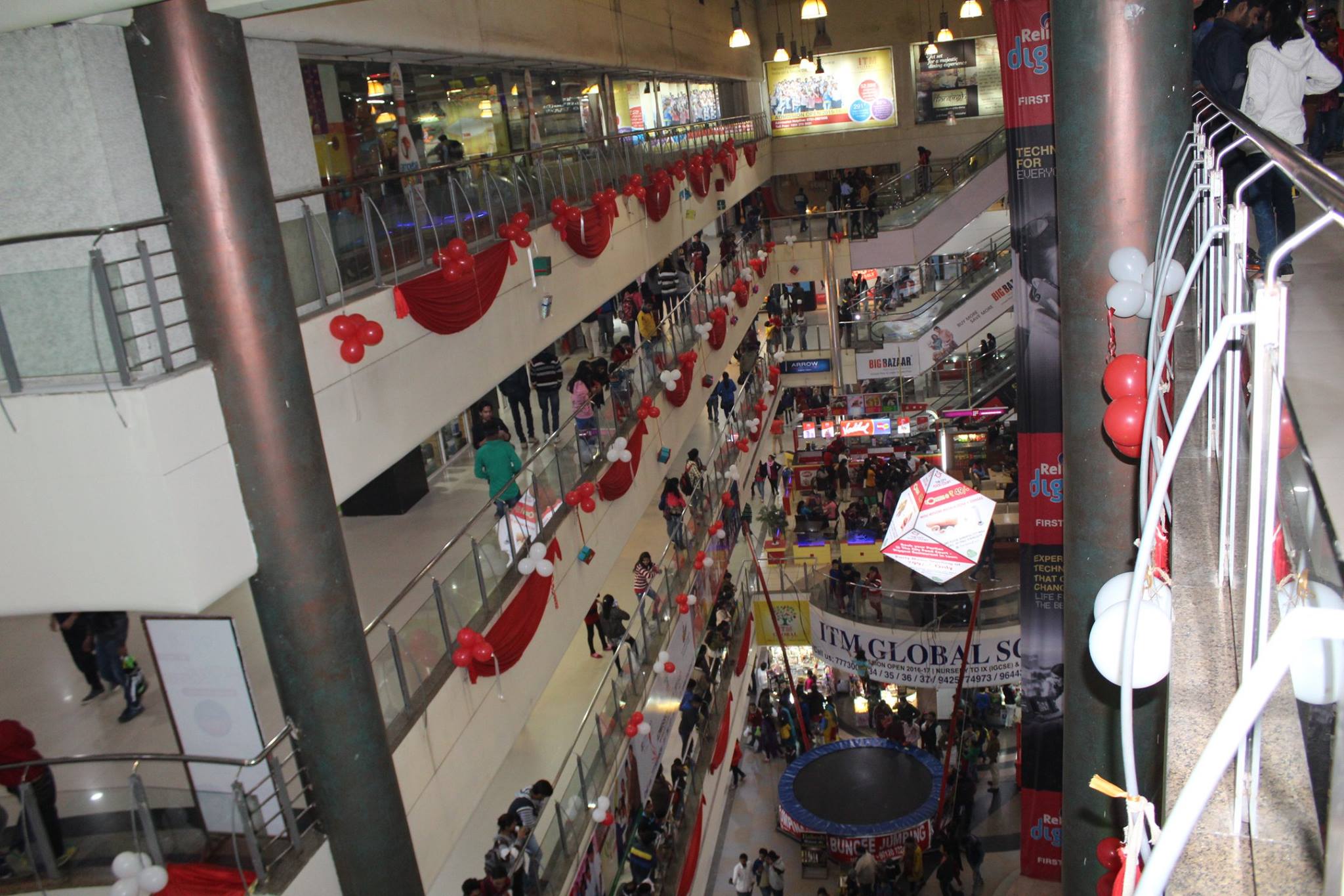 Shopping, Gwalior, Madhya Pradesh Tourism 2021 | Shopping, Images, How ...