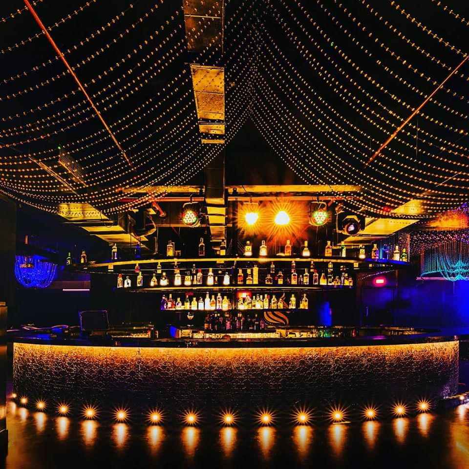 Cavalry The Lounge, Mumbai, Maharashtra, Tourism, 2021 | Bar, Restaurant, How to reach Cavalry ...