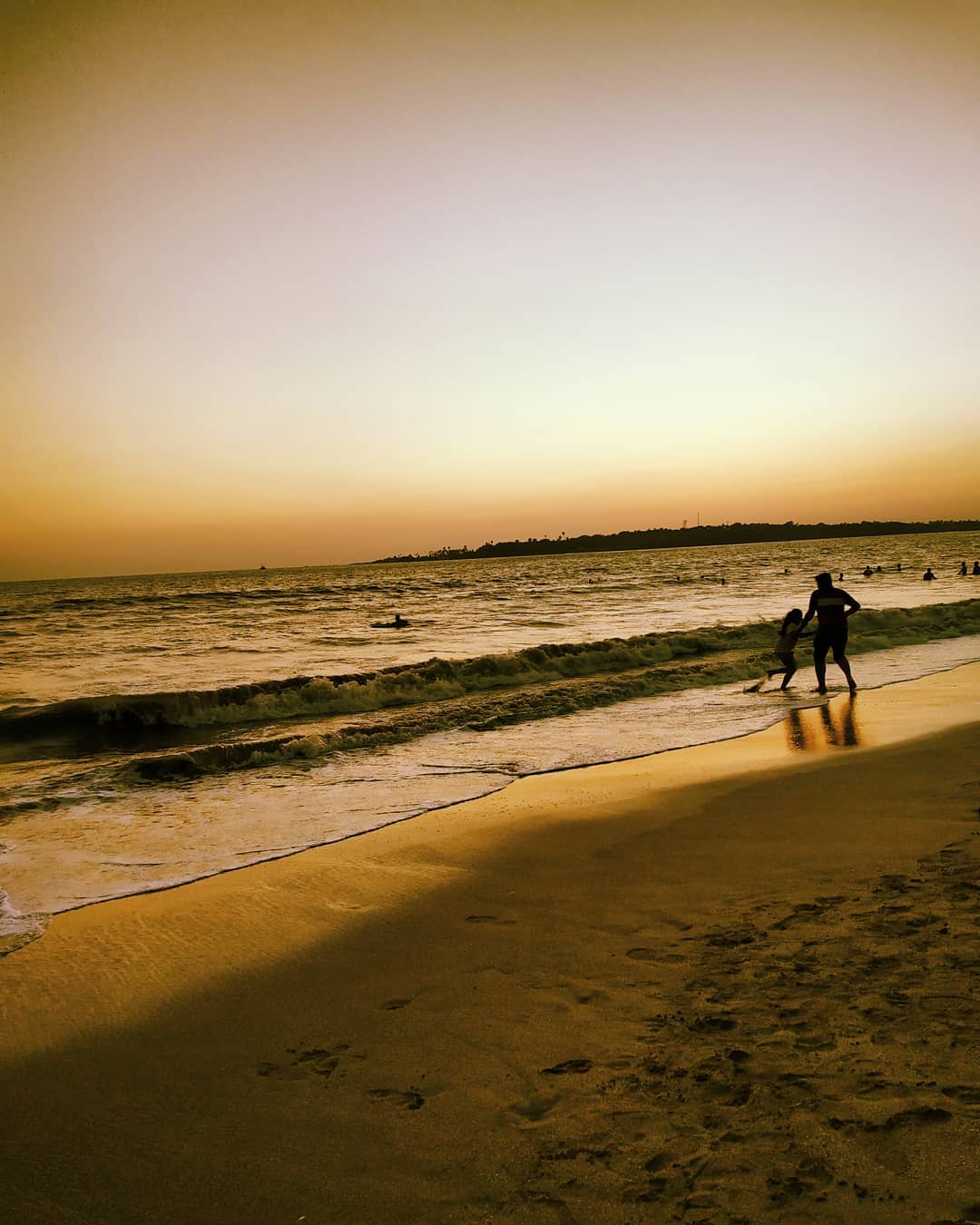 Versova Beach, Mumbai, Maharashtra, Tourism, 2021 | Beach, How to reach ...