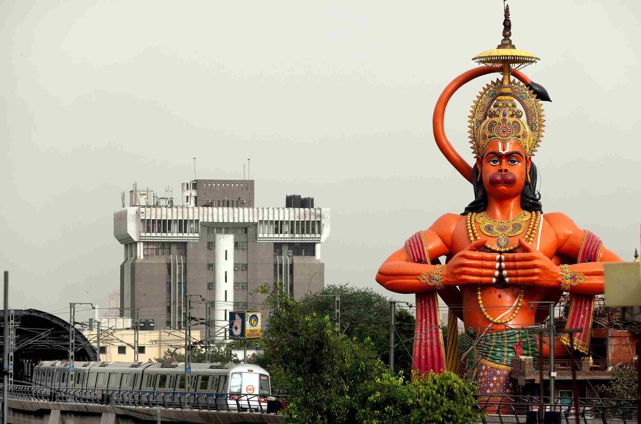 Jhandewalan Hanuman Temple New Delhi Delhi Tourism 2023 Images