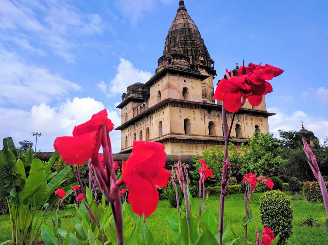 Chattris, Orchha, Madhya Pradesh, Tourism, 2021 | Chattris, Shahi tombs ...