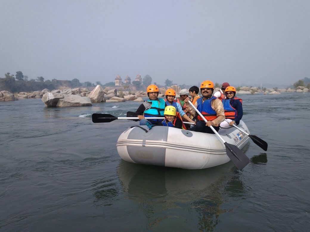 Rafting and Boating in River Betwa, Orchha, Madhya Pradesh Tourism 2021 ...