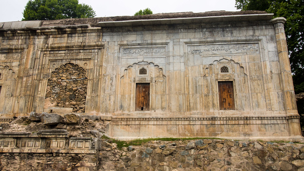 Makhdoom Sahib Shrine, Srinagar, Jammu and Kashmir, Tourism, 2021 | How ...