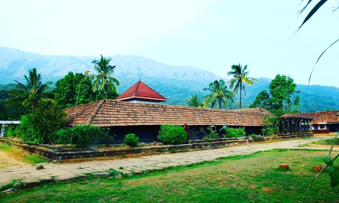 Thirunelly Temple, Wayanad, Kerala Tourism 2021 | Photos of Thirunelly ...